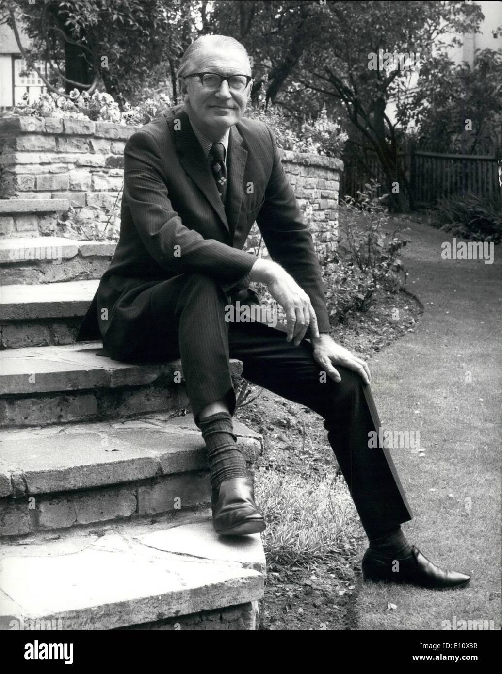 1966 keystone press photo hi-res stock photography and images - Alamy