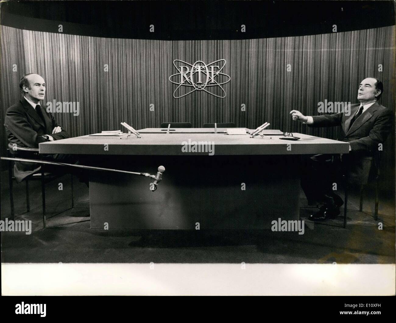 1974 office hi-res stock photography and images - Alamy