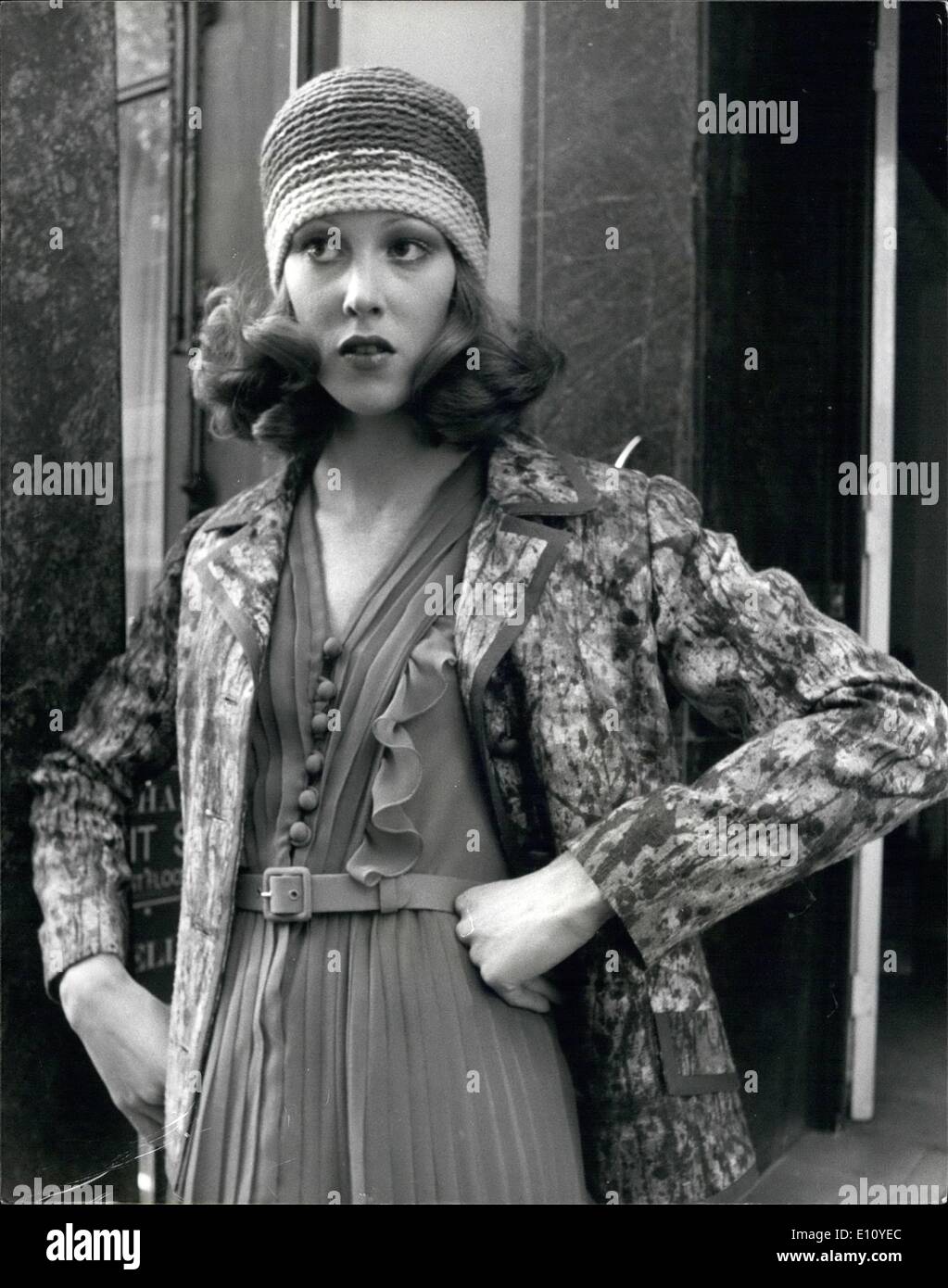 Norman hartnell hi-res stock photography and images - Alamy