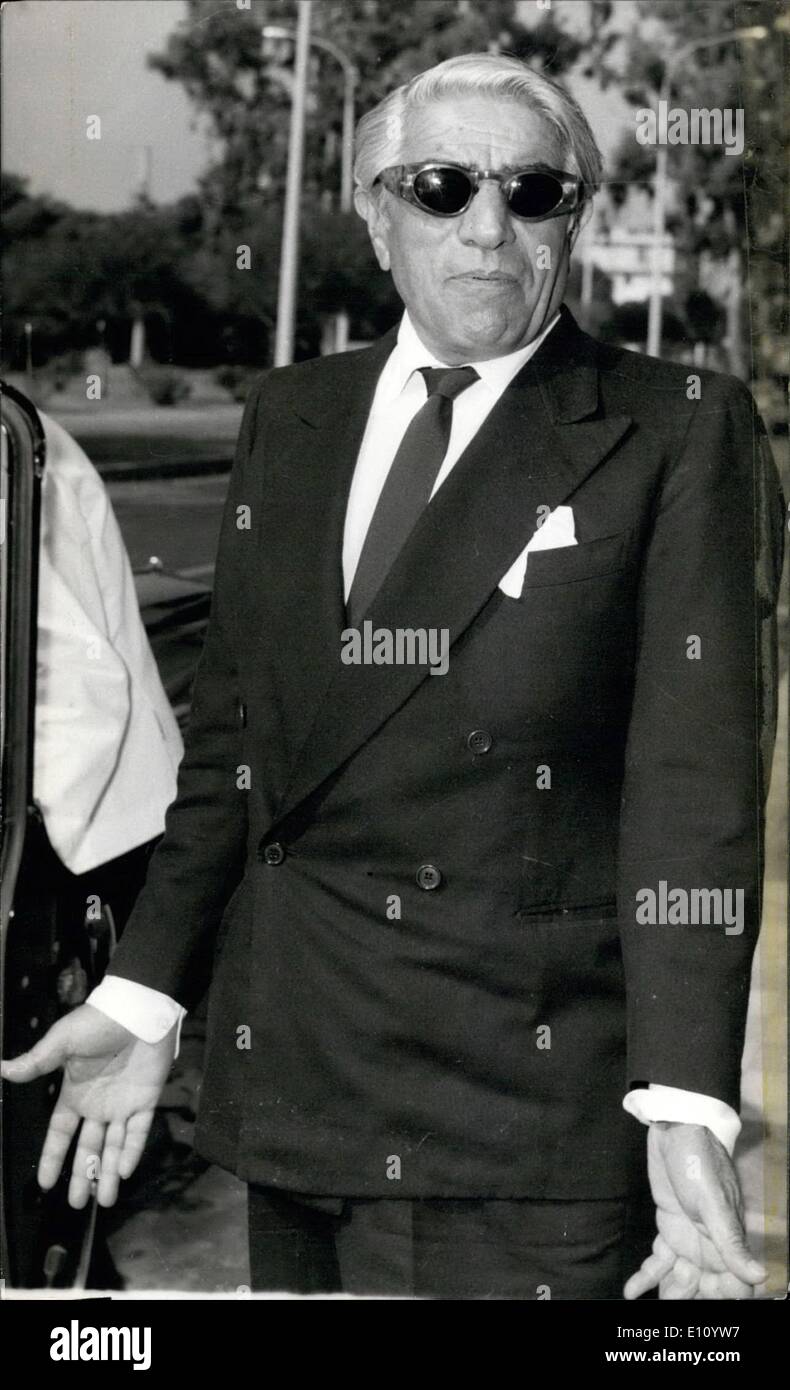 Oct. 10, 1974 - Keystne Press Photo Stock Photo - Alamy