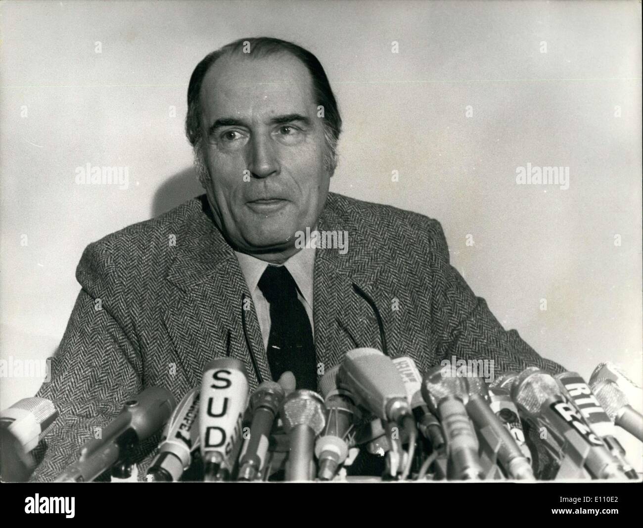 Francois mitterrand hi-res stock photography and images - Alamy