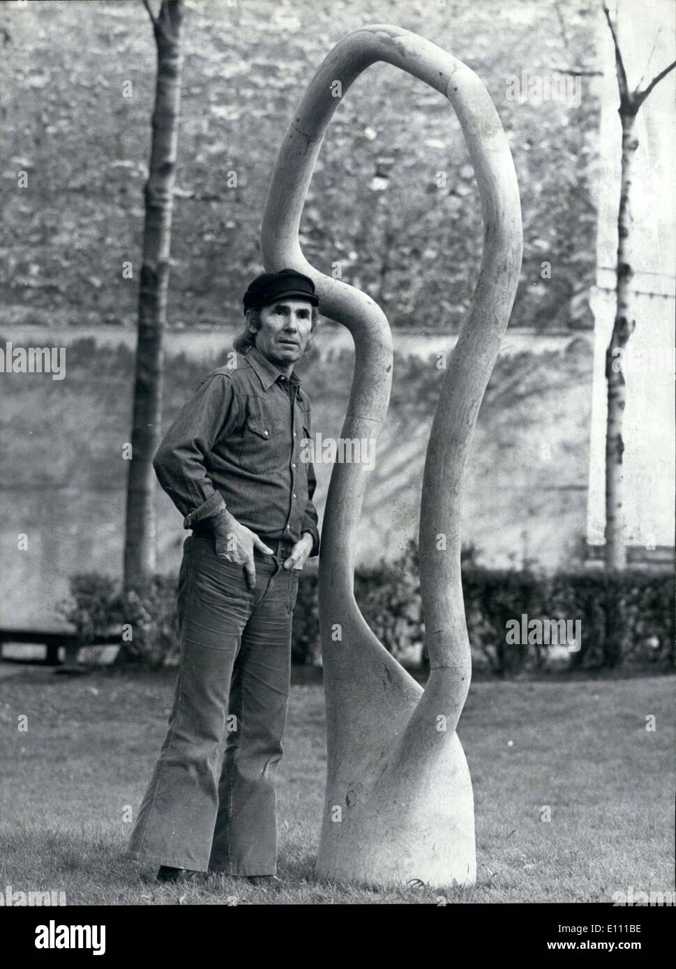 Mar. 24, 1975 - Art Paris Stock Photo - Alamy