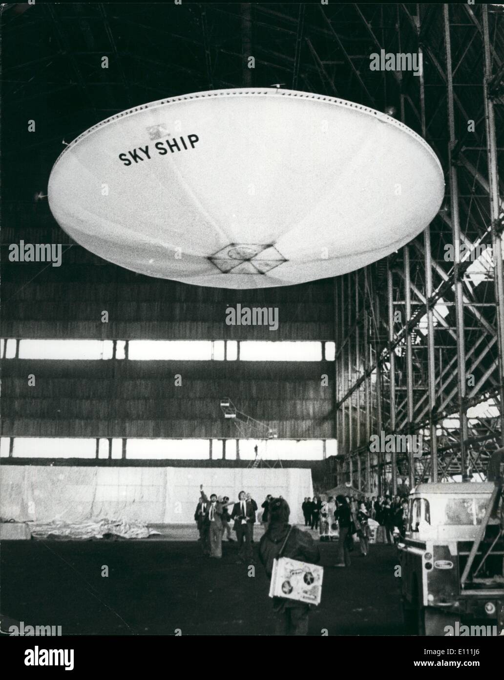Flying saucer in one hi-res stock photography and images - Alamy