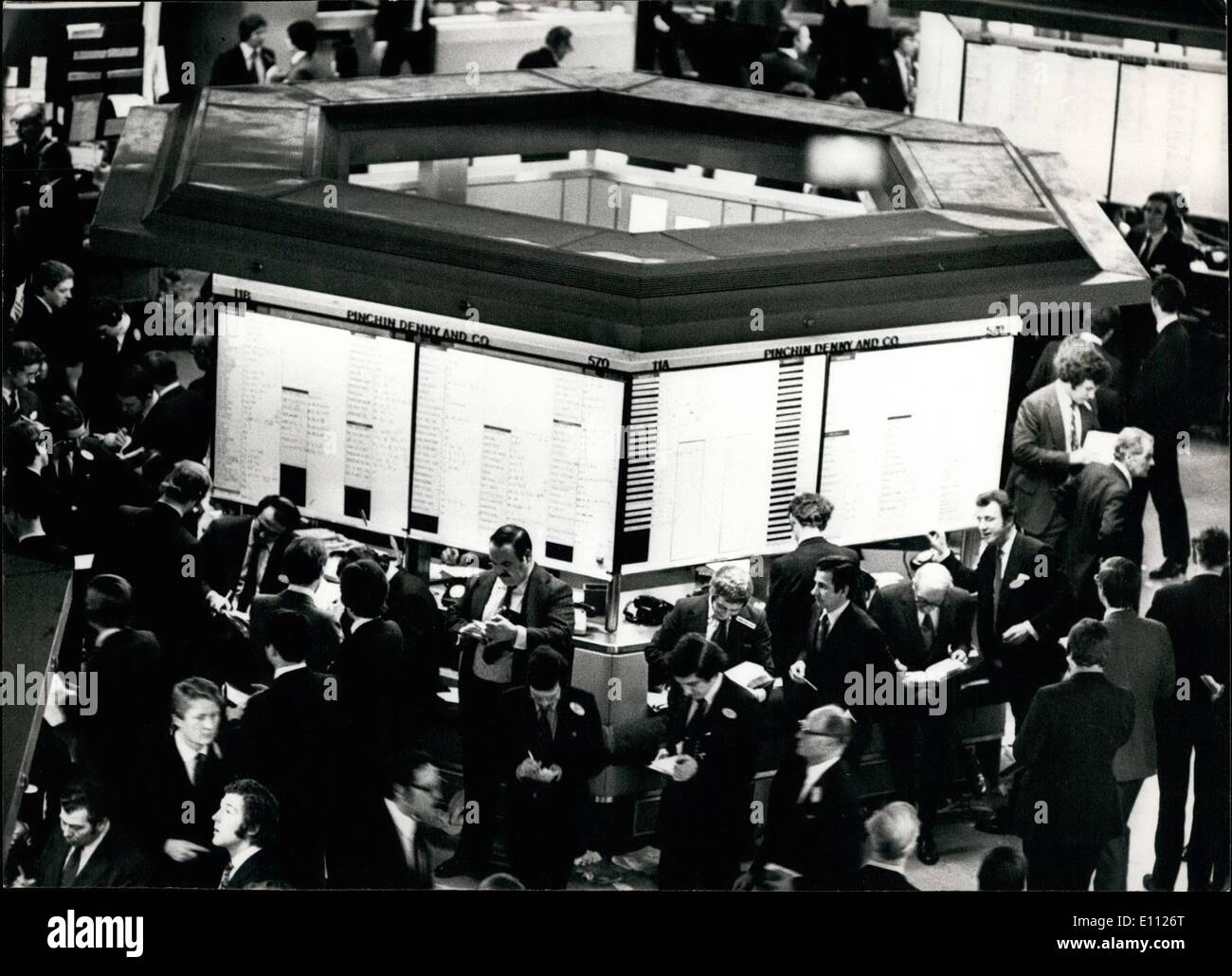 1975 keystone press photo hi-res stock photography and images - Alamy