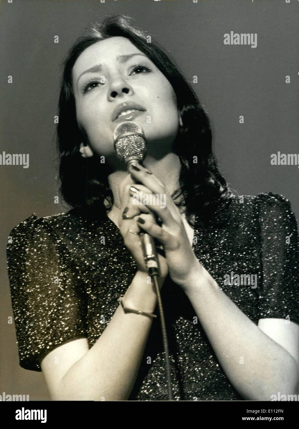 The swiss singer at eurovision song contest hi-res stock photography ...