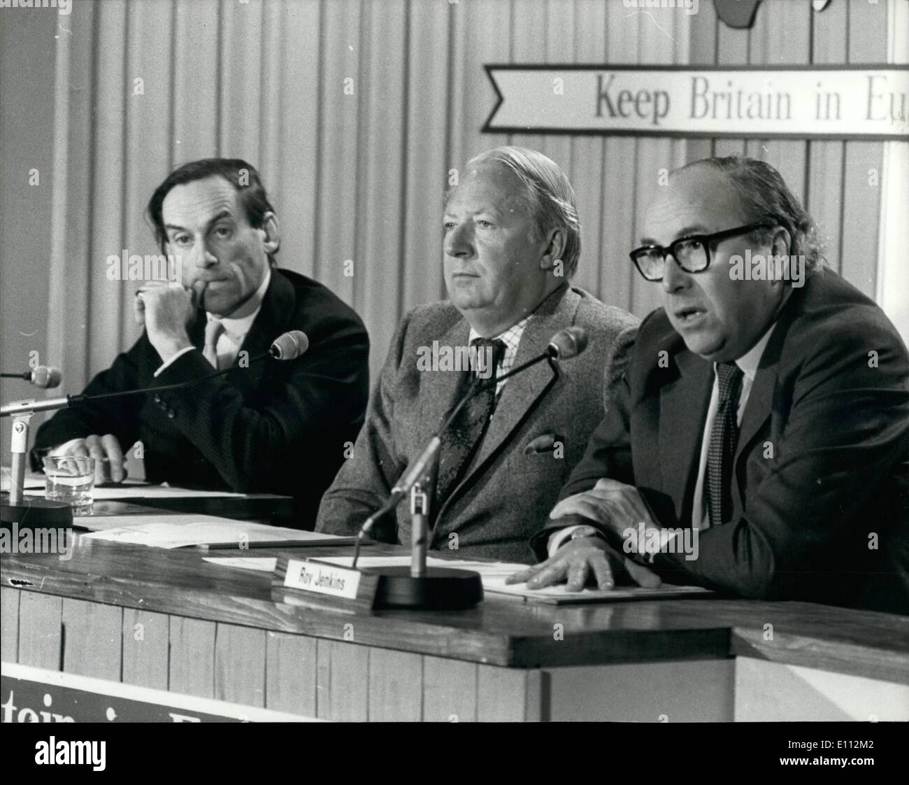 Keep britain in europe press conference hi-res stock photography and ...