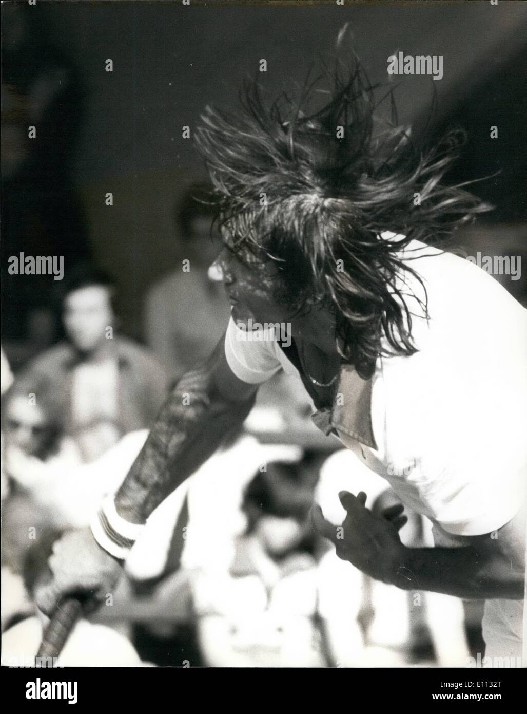 Jun 06 1975 wimbledon tennis hi-res stock photography and images - Alamy