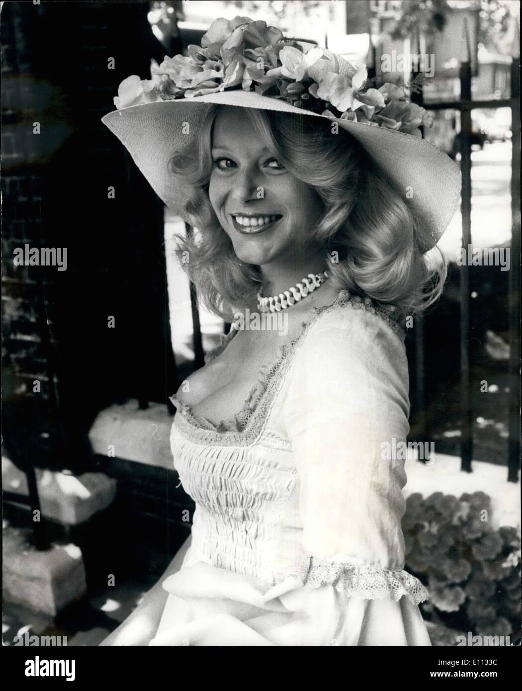 Jun. 06, 1975 - Hairdresser Casanova Marries Top Model: Hairdresser ...