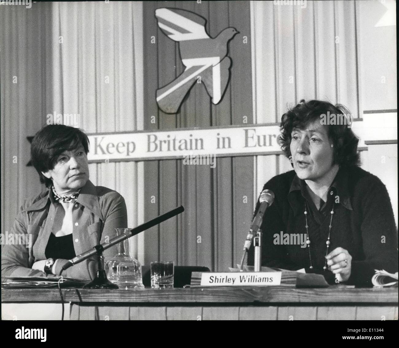 Mrs shirley hi-res stock photography and images - Alamy