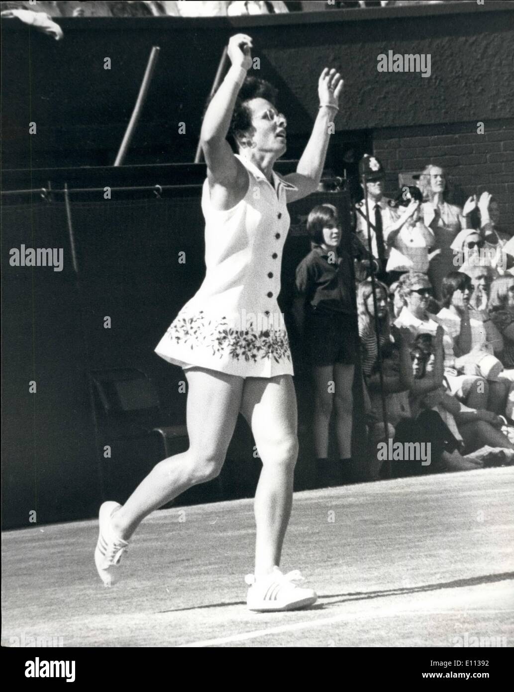 Jul. 07, 1975 - Wimbledon Tennis Championships Mrs. King (USA) Knocks ...