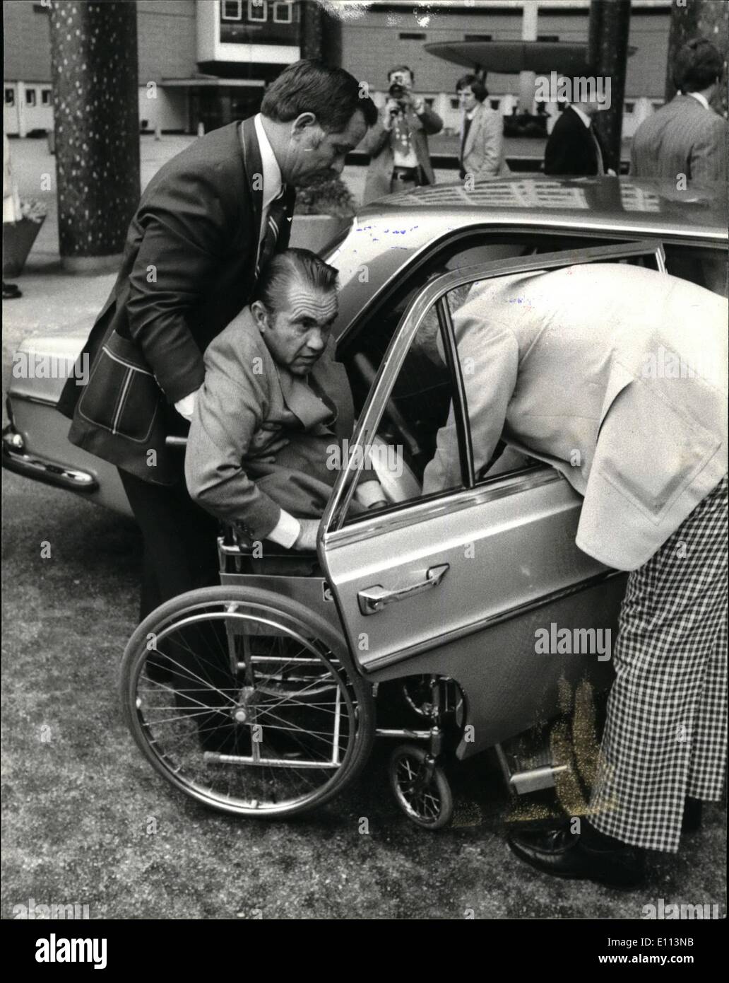 Oct. 10, 1975 - Governor George Wallace makes T.V. appearance for the B ...