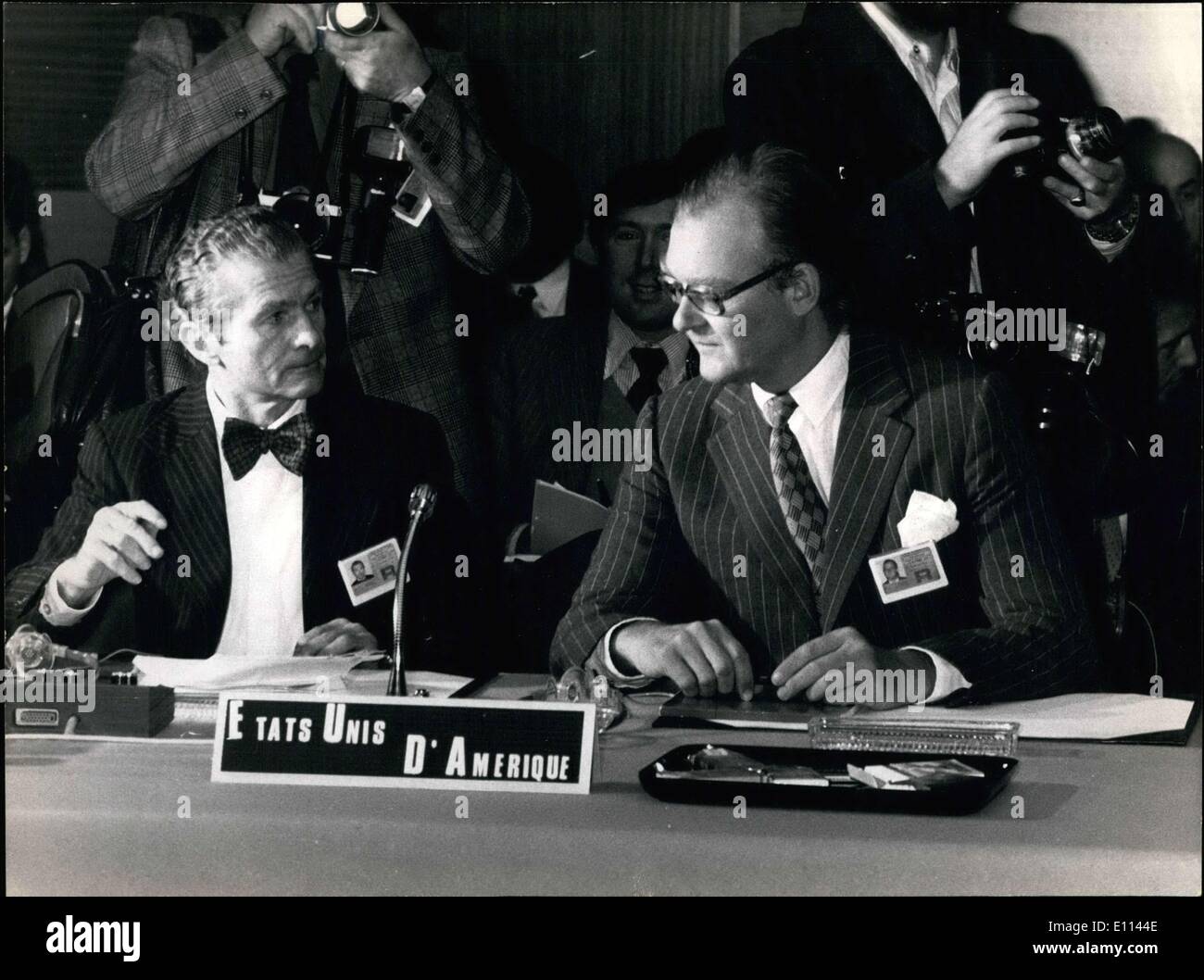 Charles robinson hi-res stock photography and images - Alamy