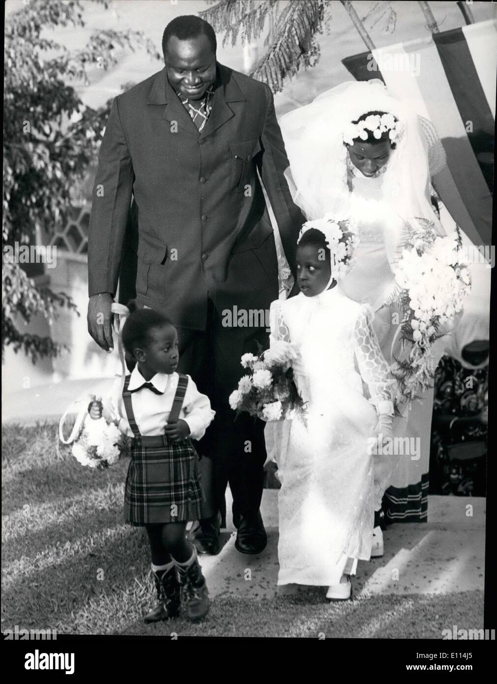 Aug. 08, 1975 - General Amin arrives for the wedding ceremony at the ...