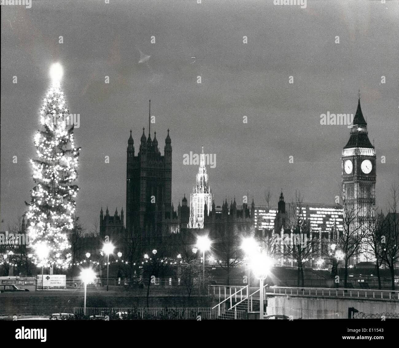 Brilliantly white hi-res stock photography and images - Alamy