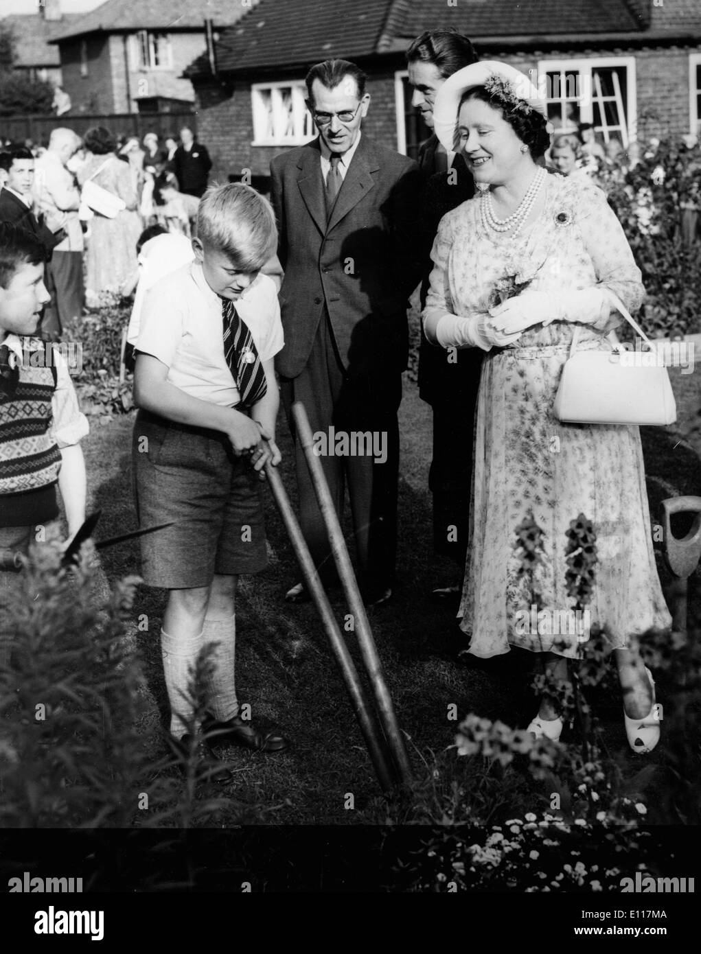 Bowes lyon hi-res stock photography and images - Alamy