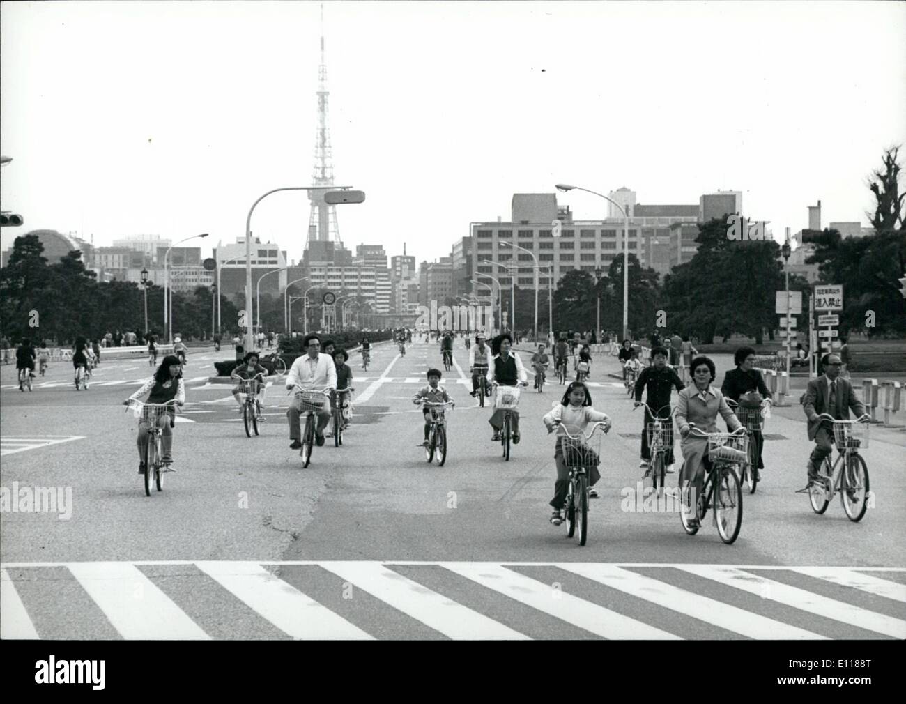 1976 traffic hi-res stock photography and images - Alamy