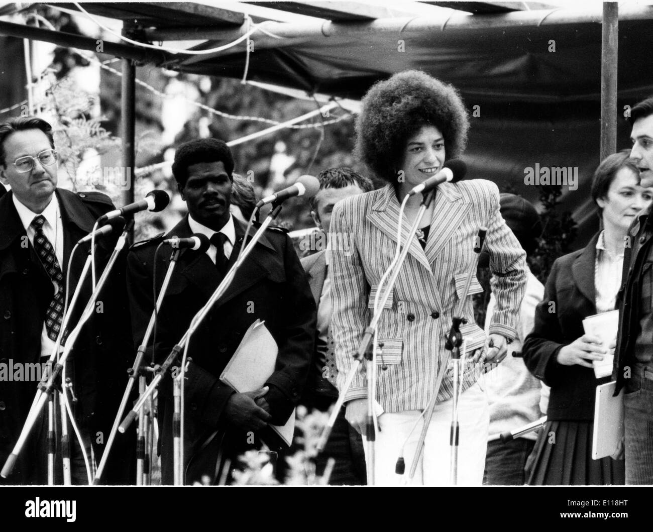 Angela davis communist party hi-res stock photography and images - Alamy