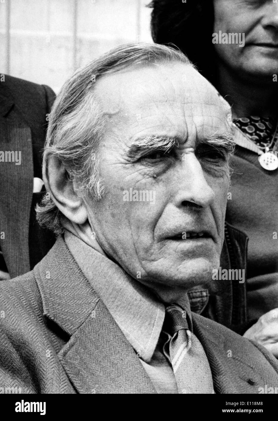 Henri cochet Black and White Stock Photos & Images - Alamy
