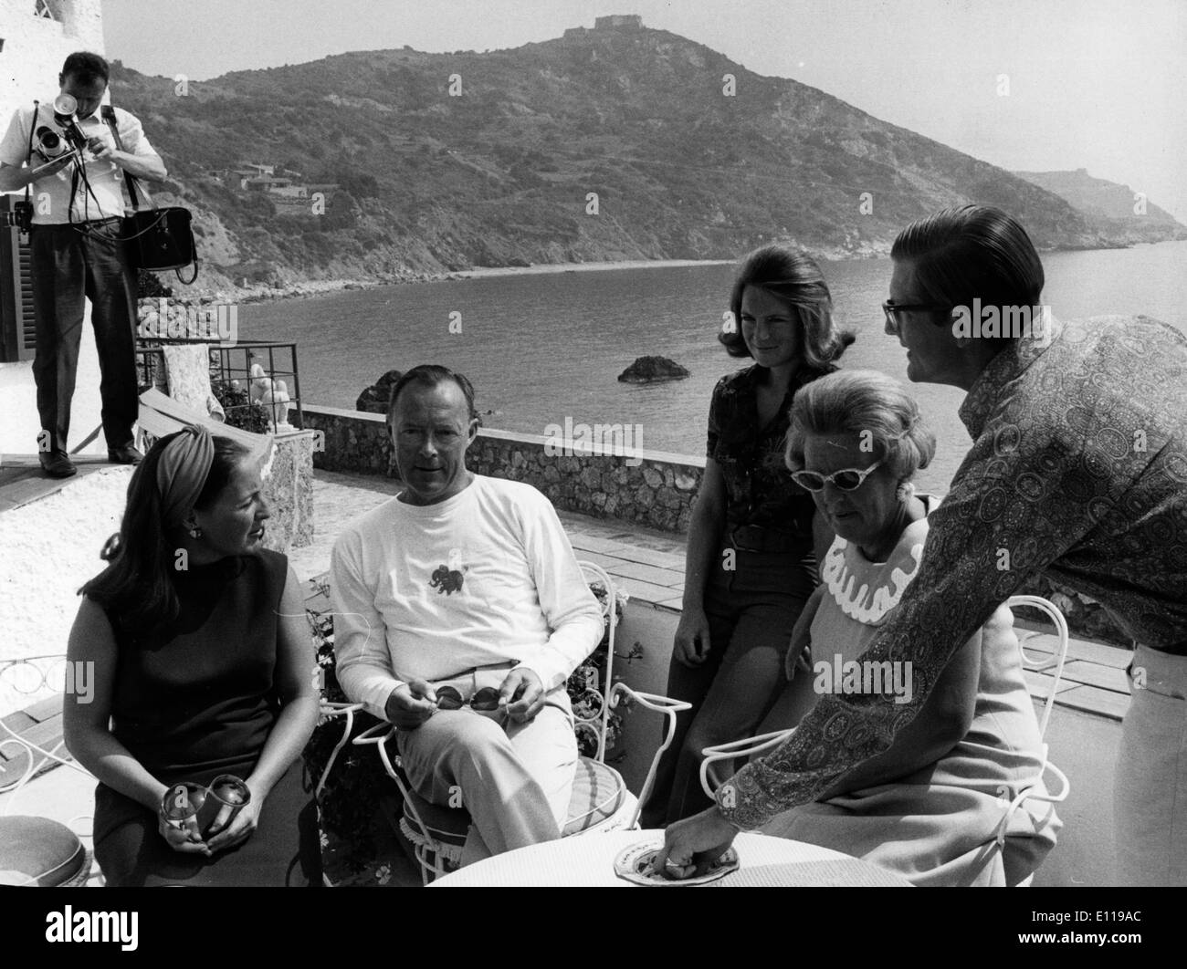 Queen Juliana and Prince Bernhard vacation with family Stock Photo - Alamy