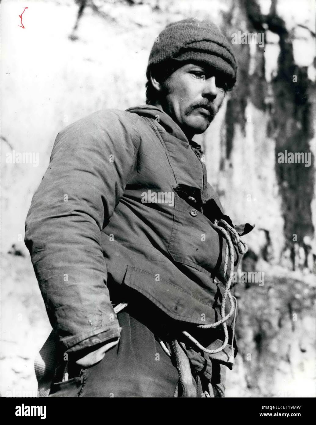 Britons reach summit mount everest hi-res stock photography and images ...