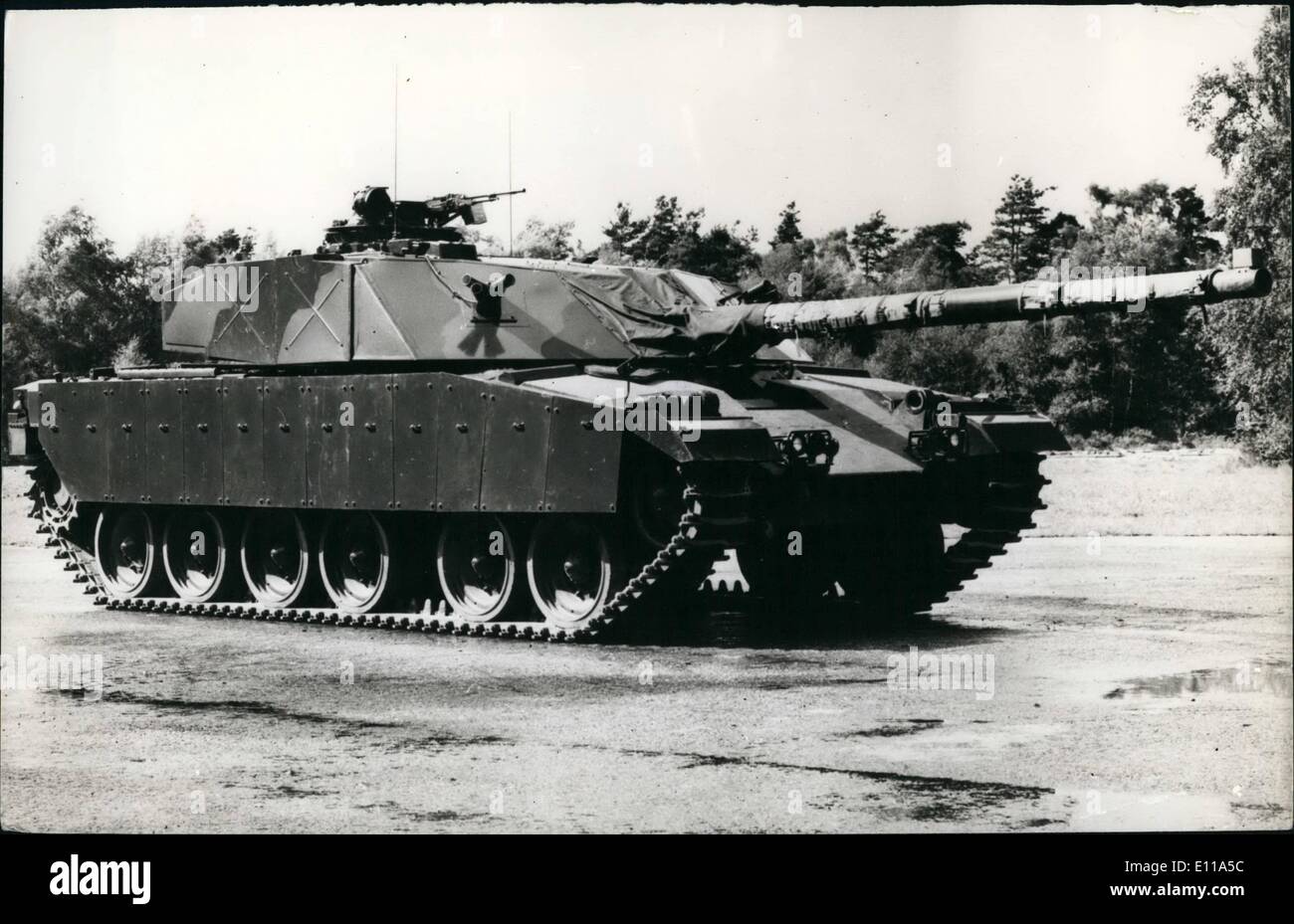 Additional tank hi-res stock photography and images - Alamy