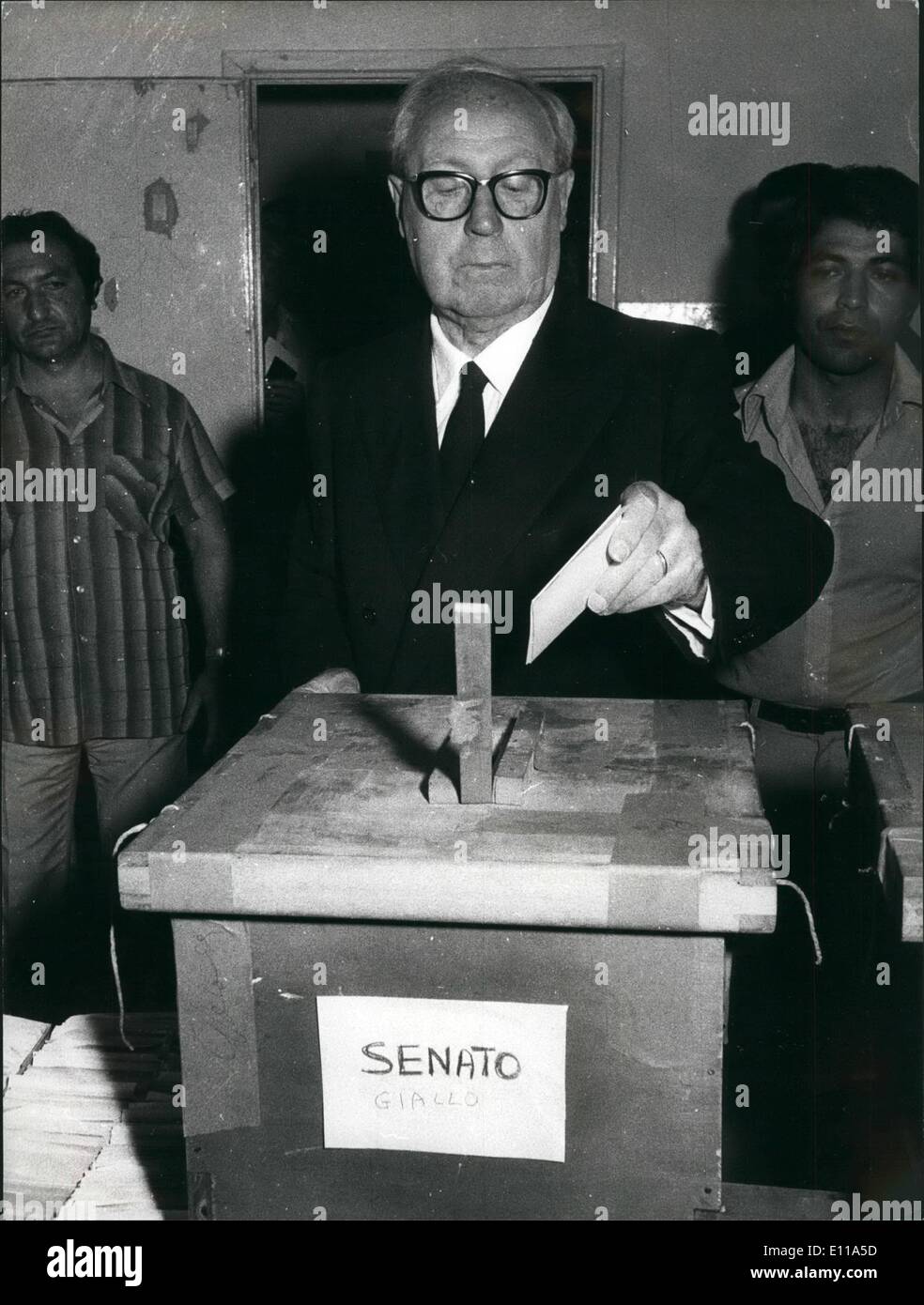 Jun. 06, 1976 - The general elections. Former President of the Republic ...