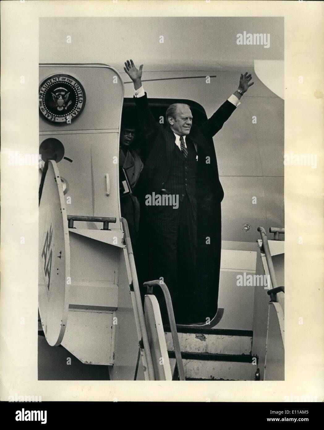 Oct. 10, 1976 - President Gerald Ford arriving at McCarthy Filed in ...