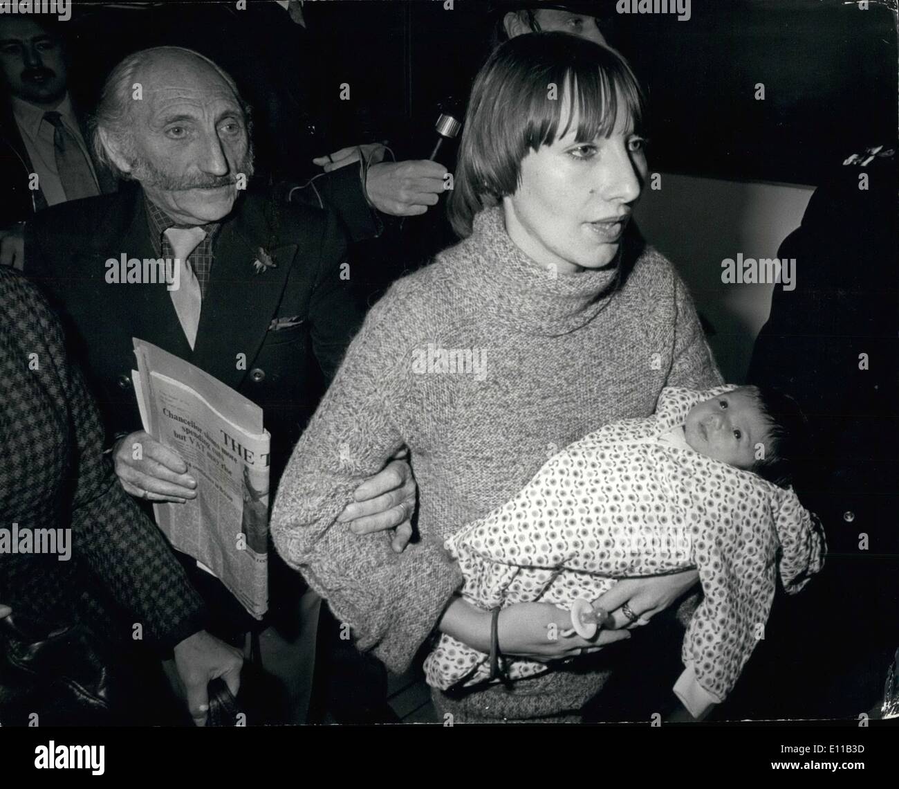 Oct. 10, 1976 - Mrs. Rabkin arrives after serving month in South ...