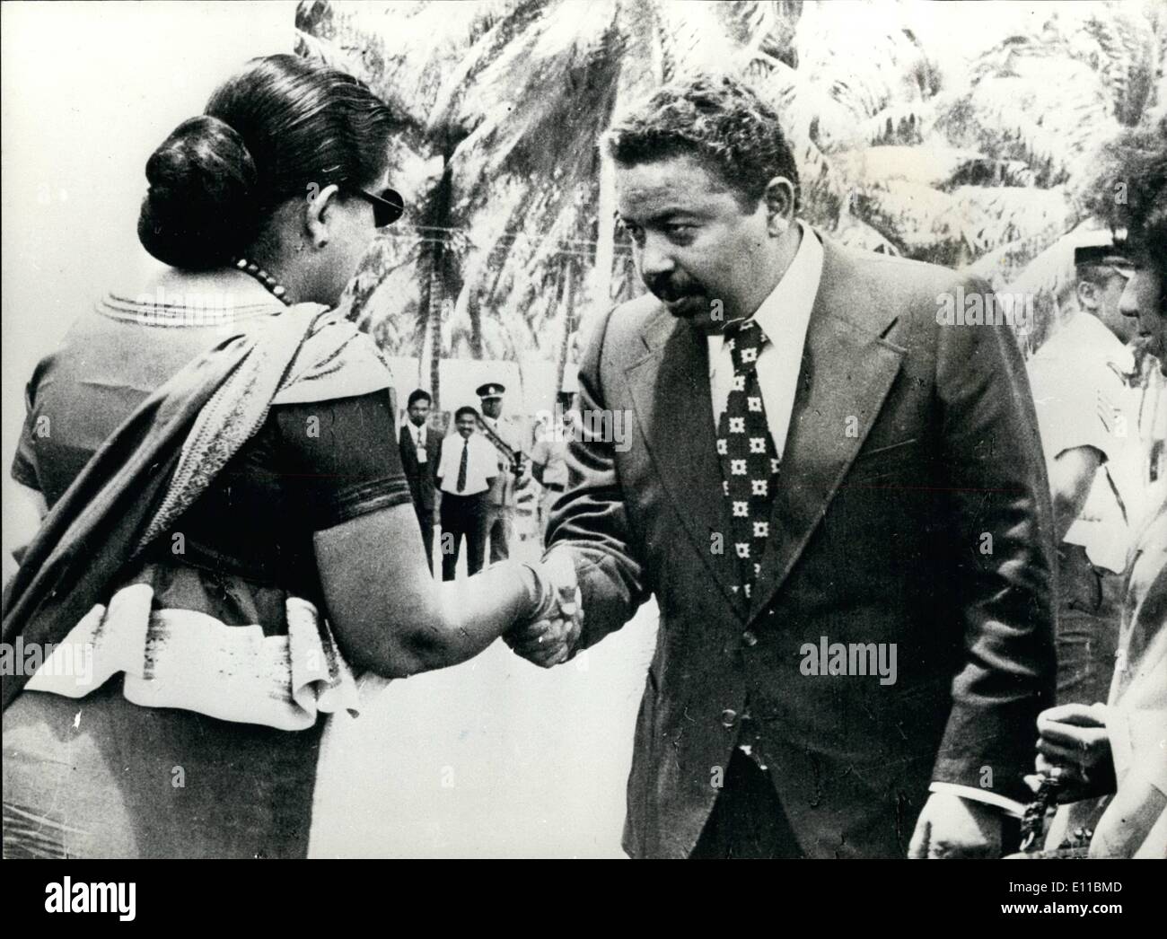 Non aligned summit hi-res stock photography and images - Alamy