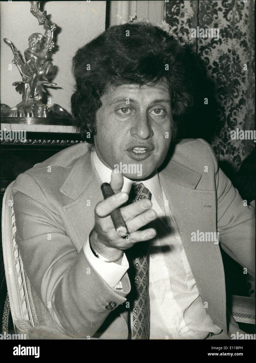 12 12 1976 hi-res stock photography and images - Alamy