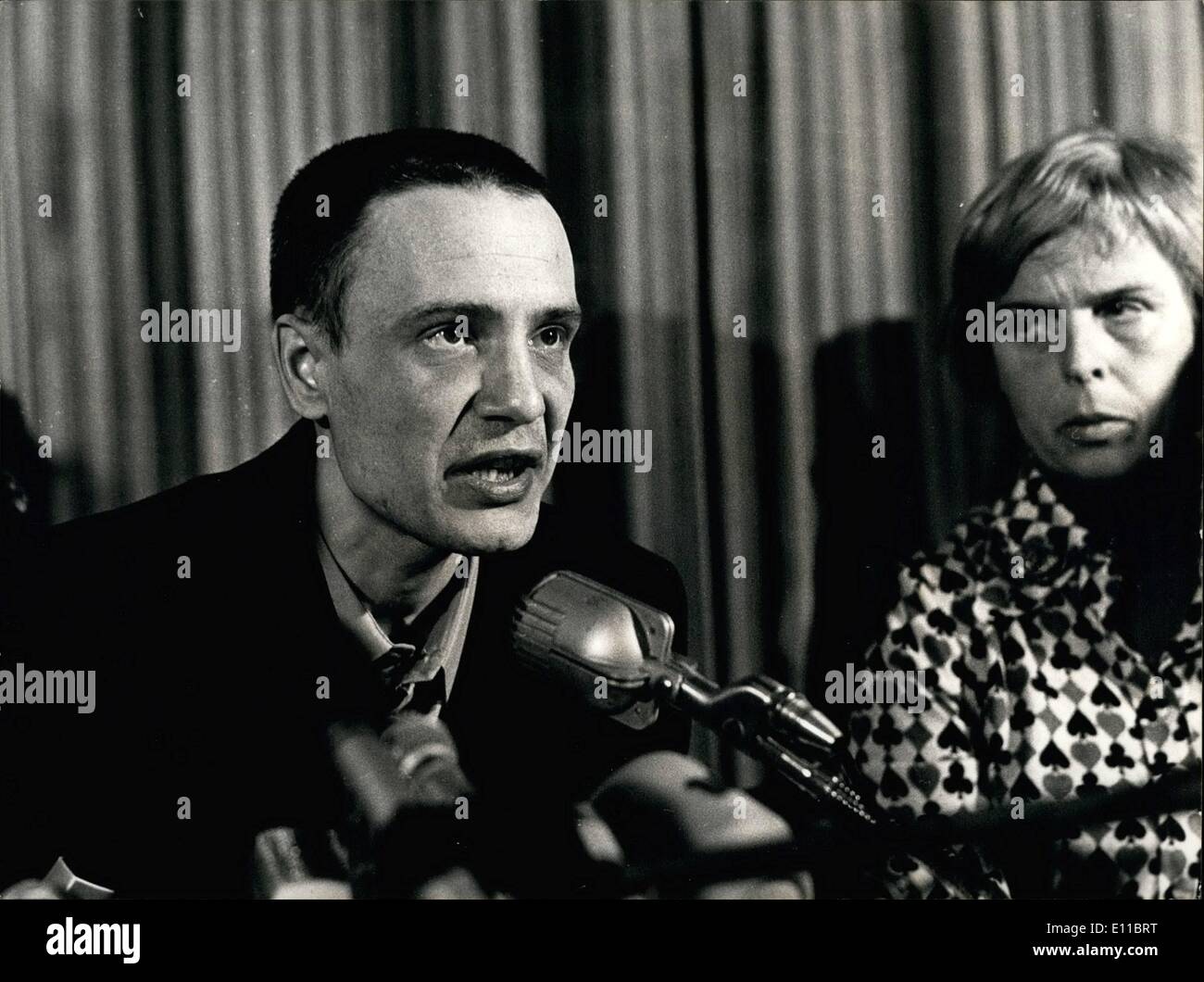 Dec. 12, 1976 - First Press Conference of Bukovsky. One day after been ...