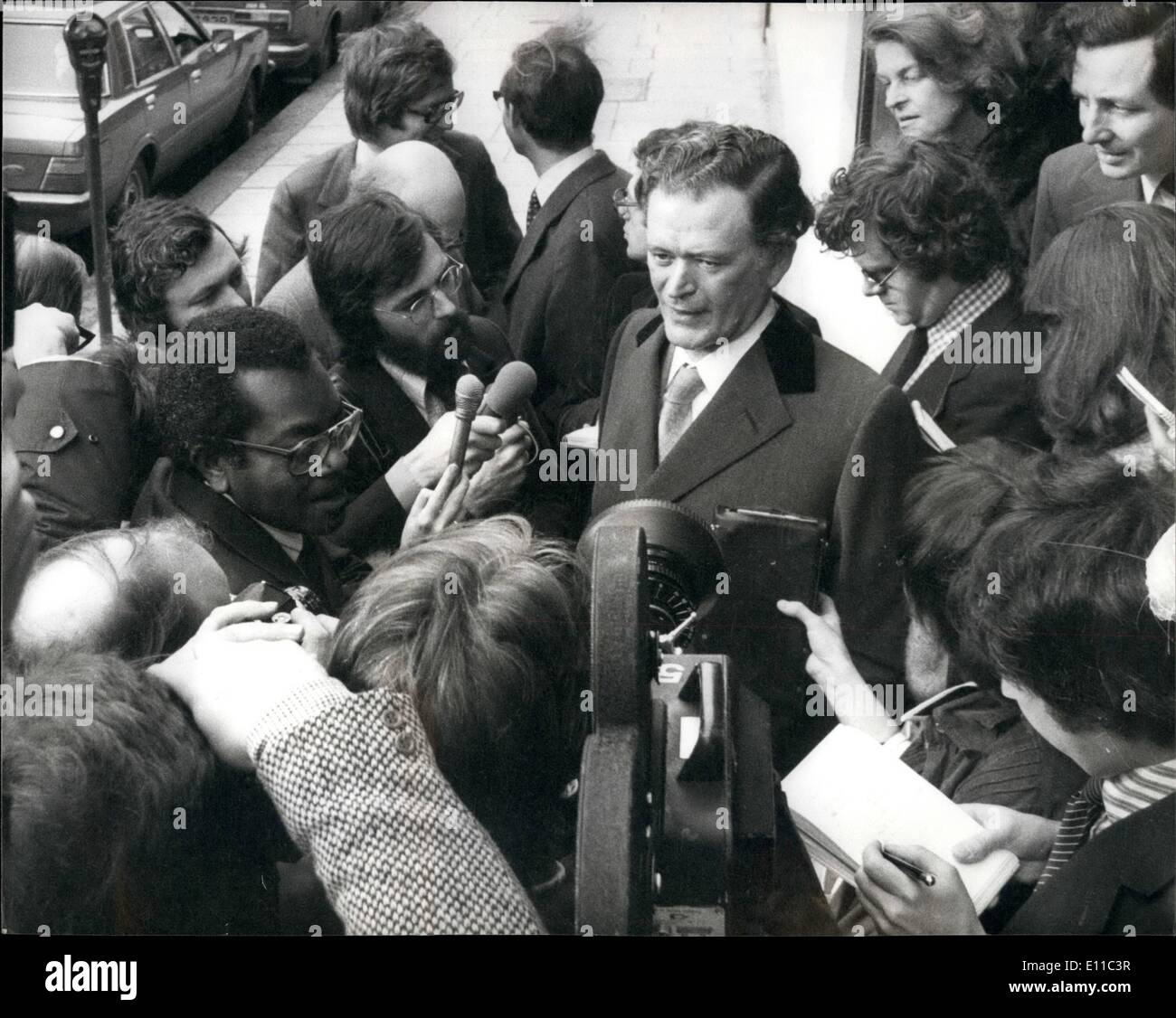 Horseferry road magistrates court hi-res stock photography and images ...