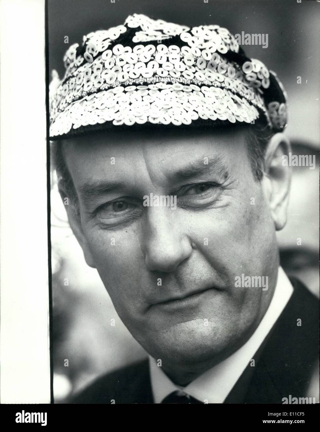 Jan. 01, 1977 - The Pearly Appeal Bus Launched By The Lord Mayor Mrs ...