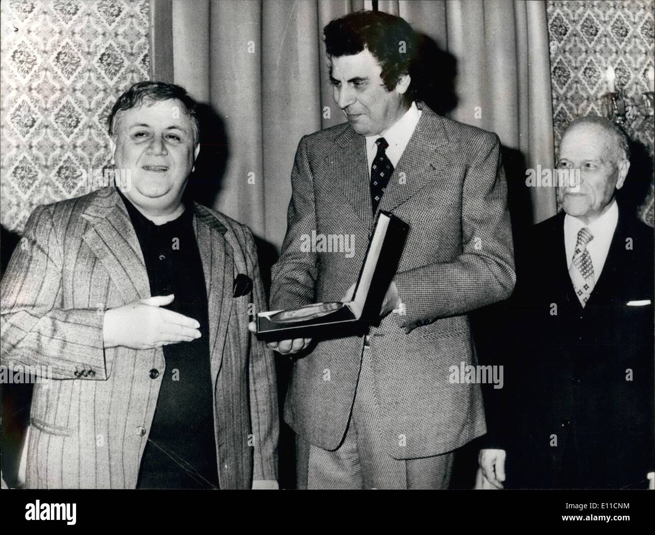 Feb. 02, 1977 - Mikis Theodorakis Honoured in Athens.: Mikis ...