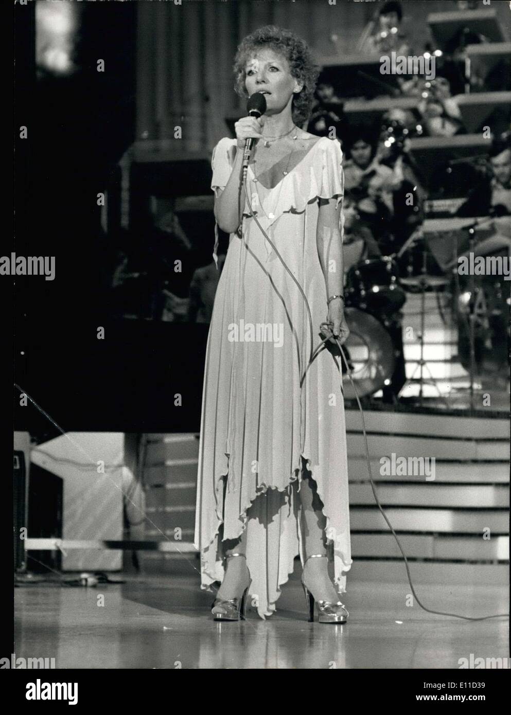 Petula clark hi-res stock photography and images - Alamy
