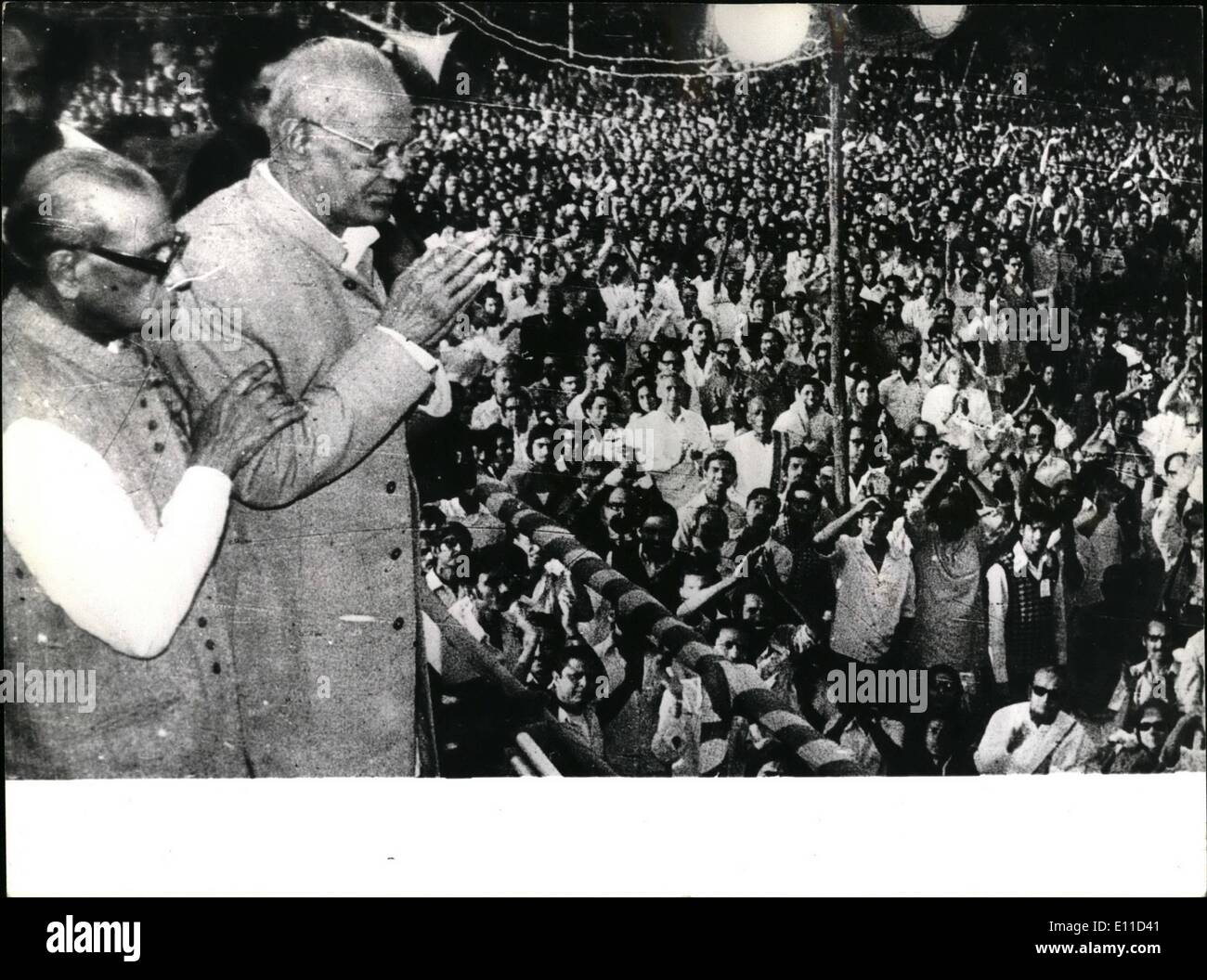 Conveys hi-res stock photography and images - Alamy