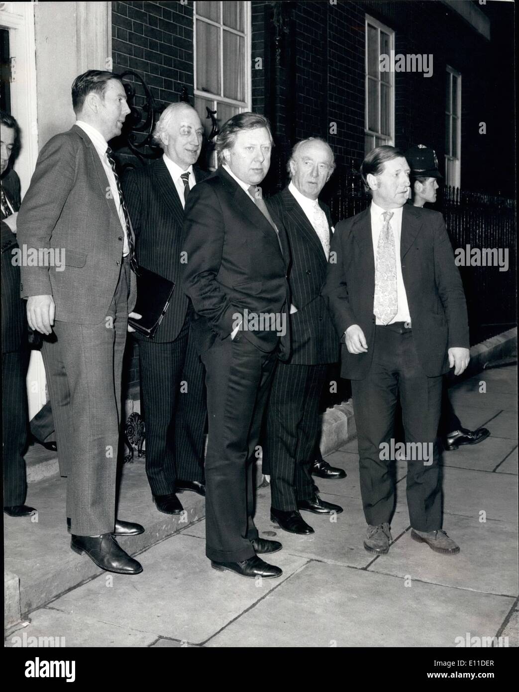 Mar. 03, 1977 - Cabinet Meet Over the ''No Confidence'' Vote in the ...