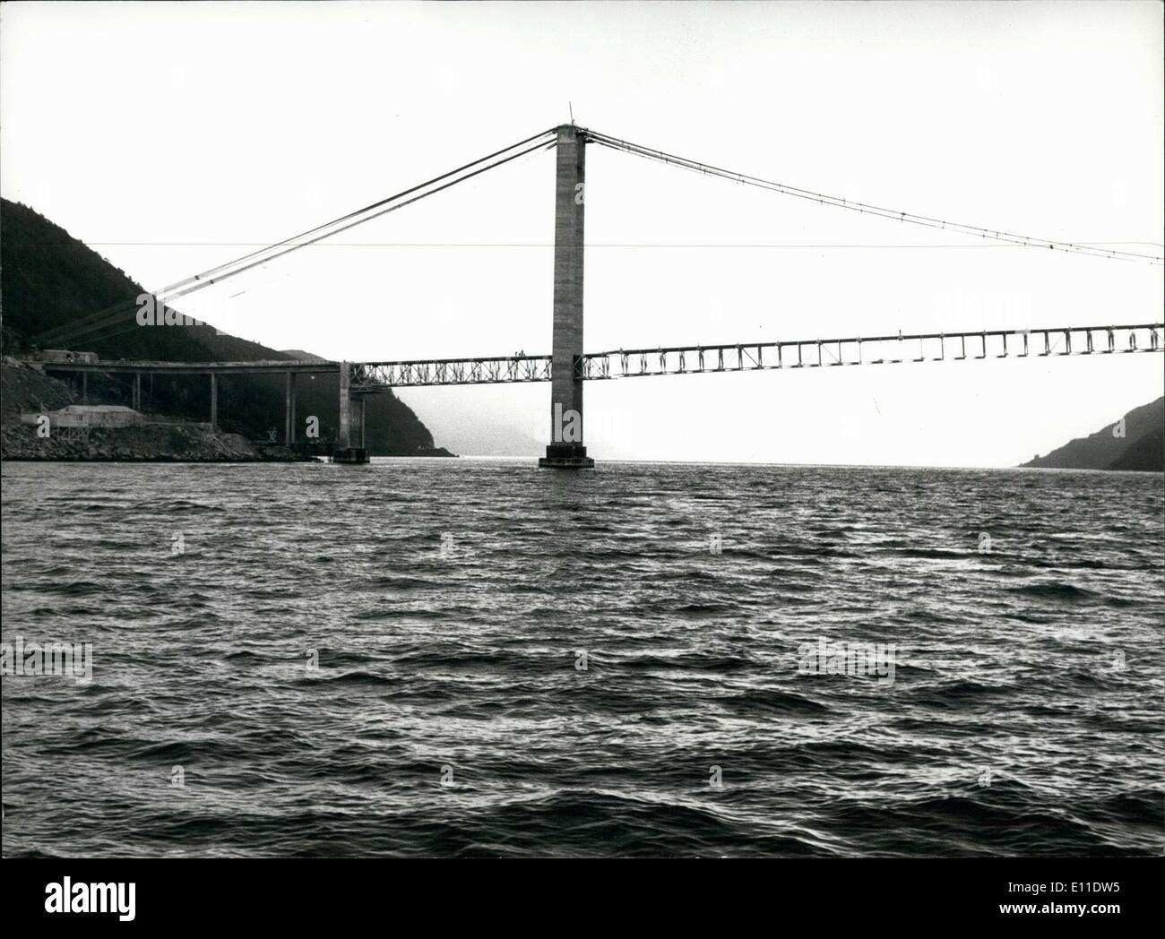 Sep. 09, 1977 - The World's most northern bridge under construction ...