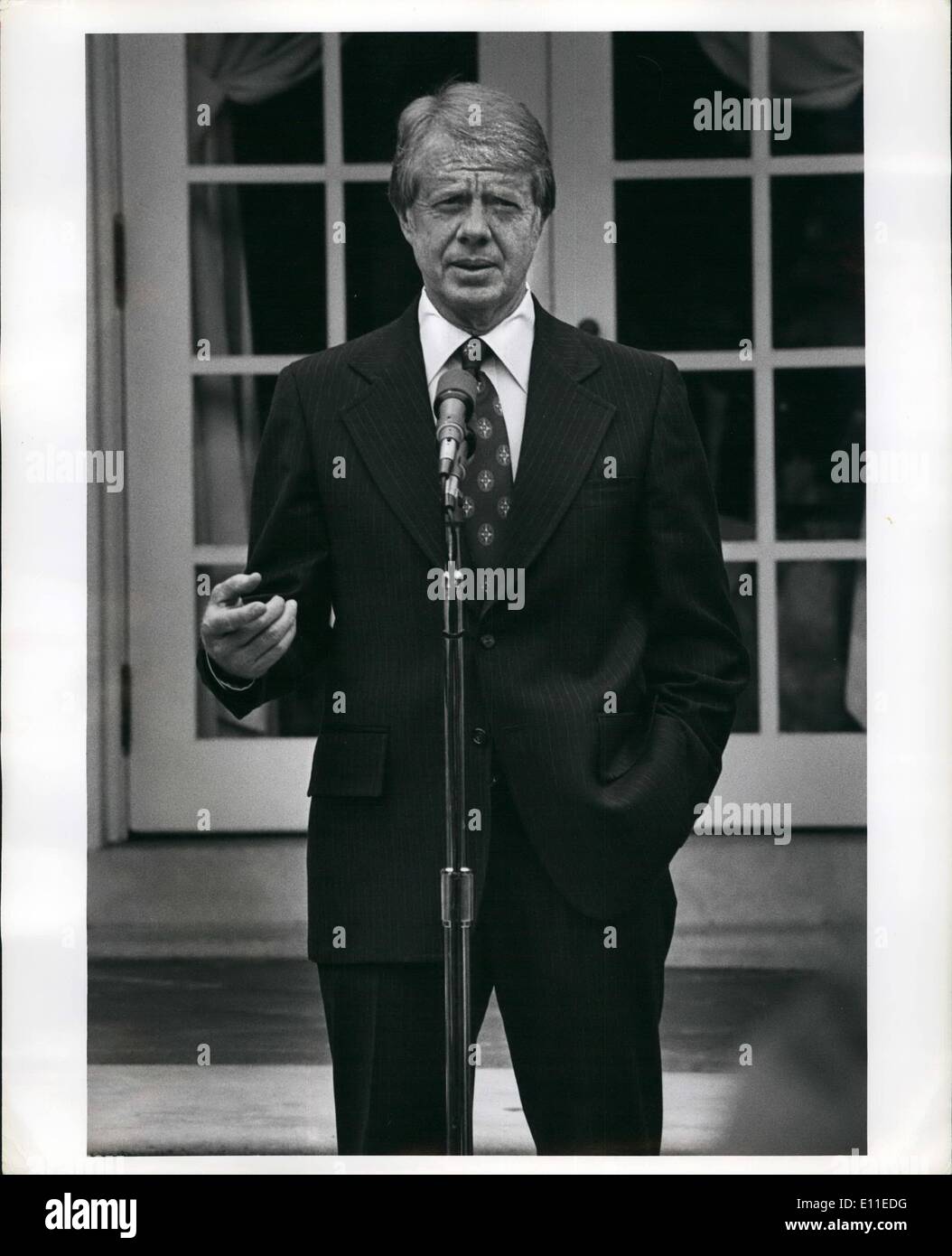 Jimmy carter white house press 1977 hi-res stock photography and images ...