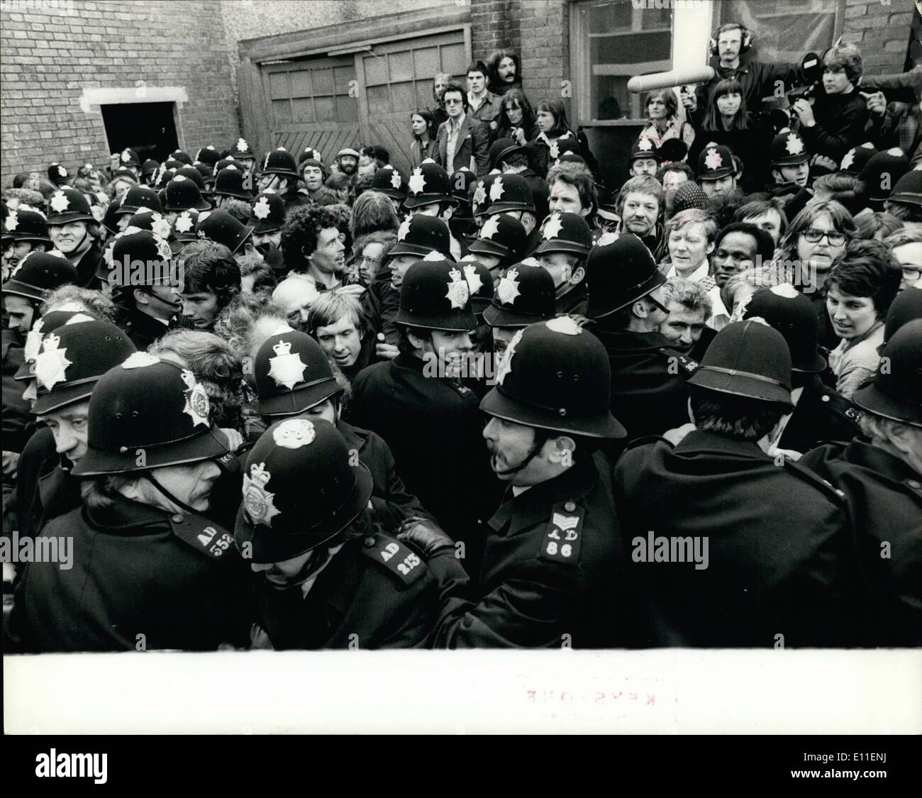 Grunwick hi-res stock photography and images - Alamy