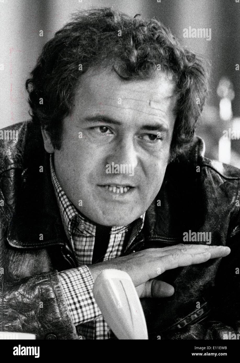 Director Bernardo Bertolucci at press conference Stock Photo - Alamy