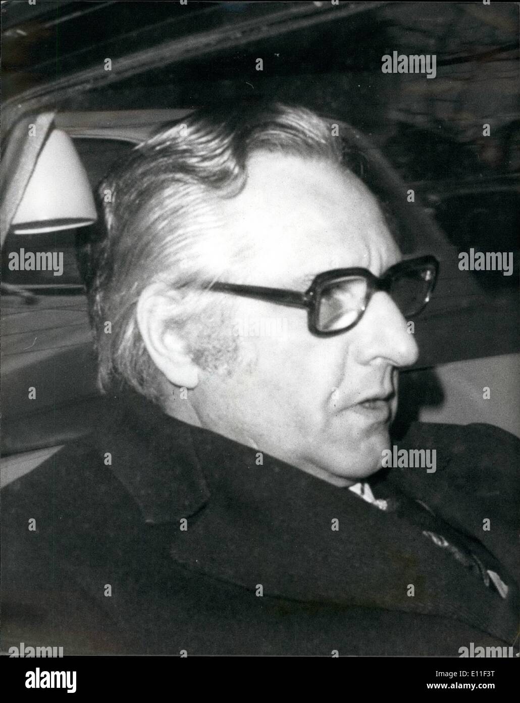 Silkin prepares counter attack hi-res stock photography and images - Alamy