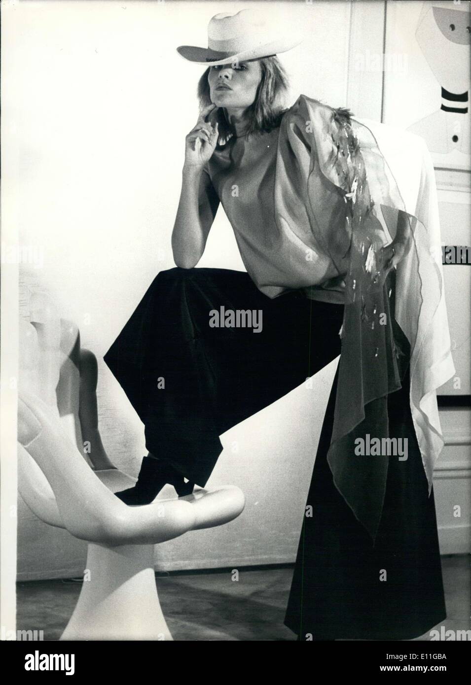 Jan. 20, 1978 - Models in fashions by Daniel Le Bret Stock Photo - Alamy