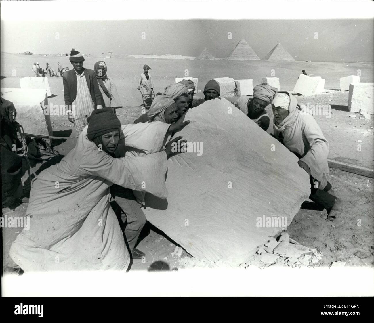 Feb. 02, 1978 - Japanese Mini Pyramid In Egypt A team of archaeologists ...
