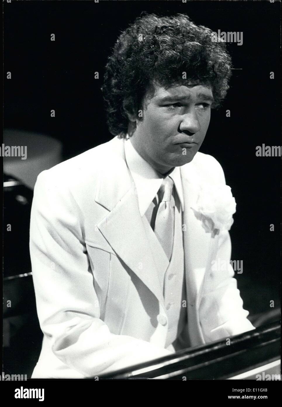 Robert singer hi-res stock photography and images - Alamy