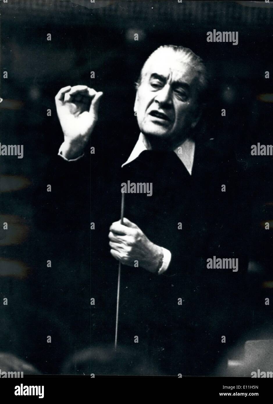 Romanian conductor for lso hi-res stock photography and images - Alamy