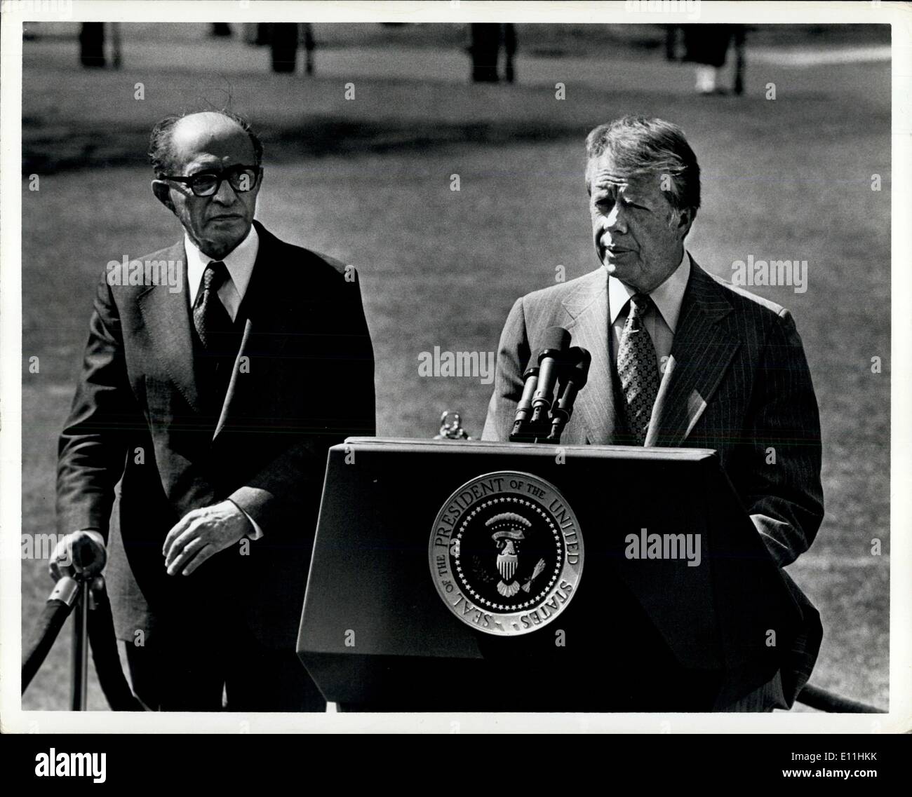 1978 menachem begin and president carter hi-res stock photography and ...