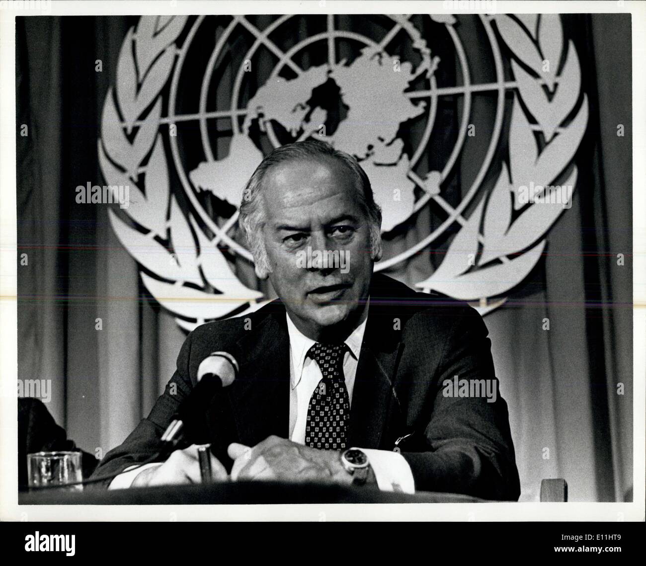 Paul warnke hi-res stock photography and images - Alamy