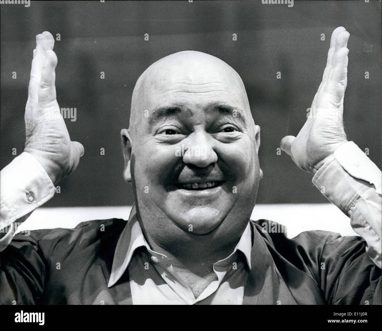 Stratford johns barlow fame goes kojak hi-res stock photography and ...