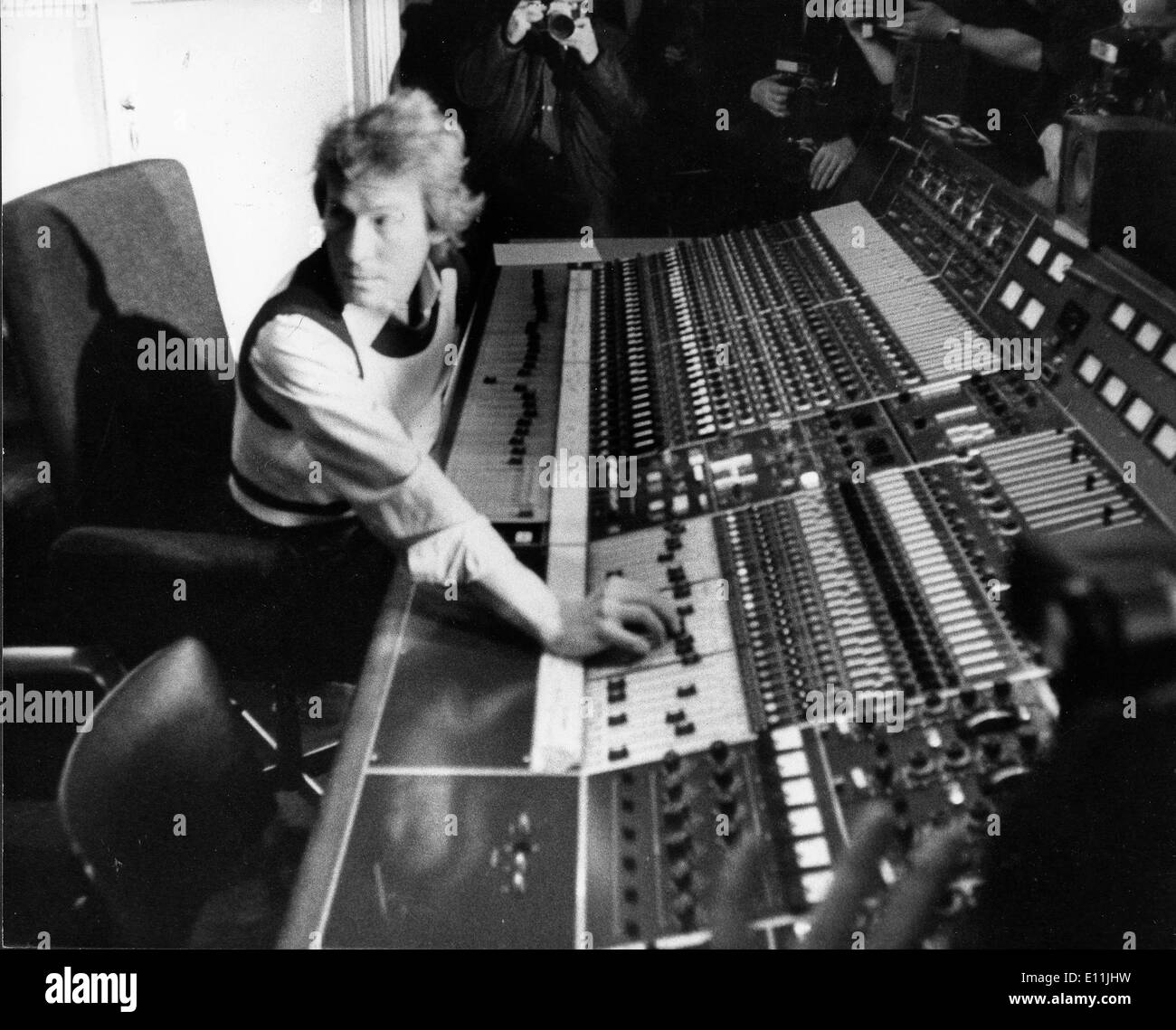 Sir roderic victor llewellyn hi-res stock photography and images - Alamy